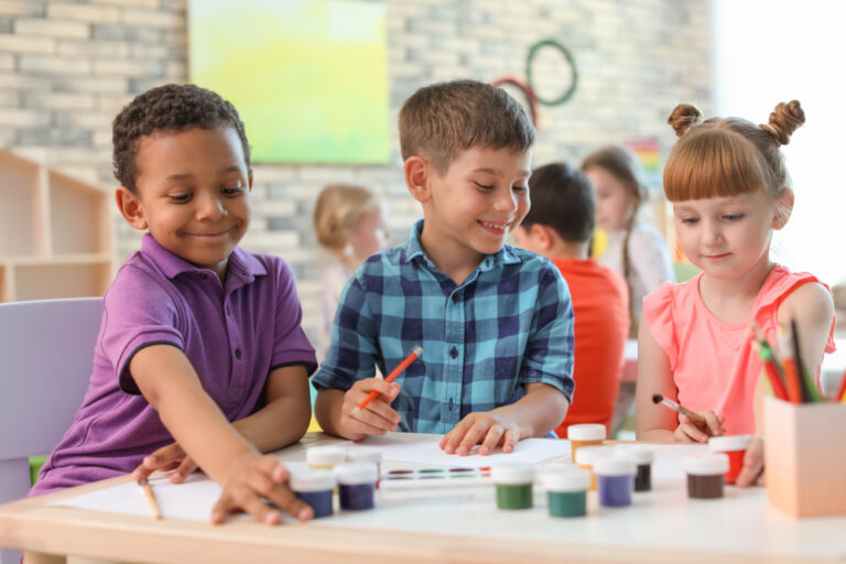How to Introduce Children to Abstract Art | Golden Road Arts
