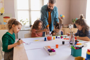5 Creative Group Art Activities That Teach Teamwork | Golden Road Arts